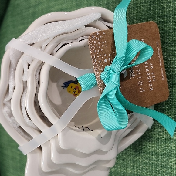 Rae Dunn | Kitchen | Disney Princess The Little Mermaid Measuring Cups ...